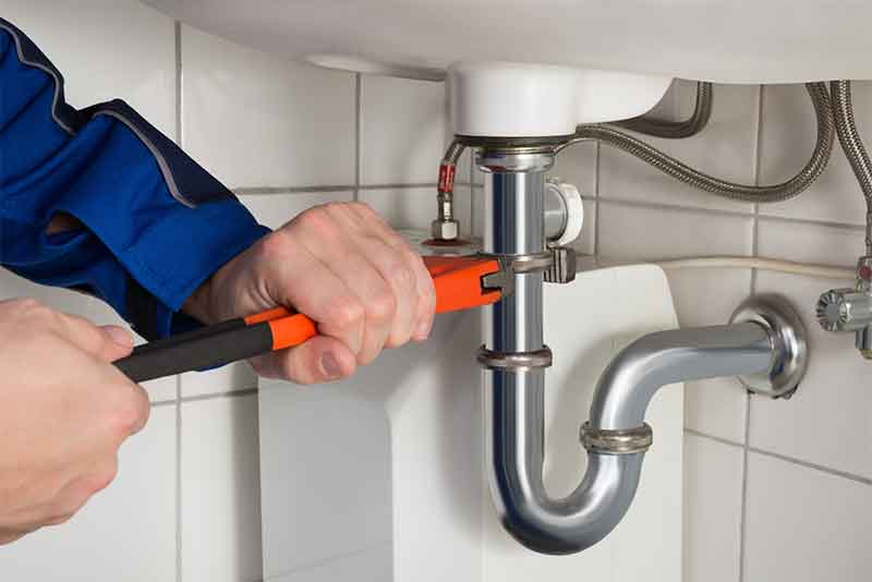When Do You Need To Hire A Plumber? | Canyon Hills Plumbing